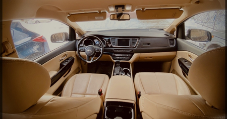 Sro\\\'chna kia karnival grand 2019 yil 105.000 probeg