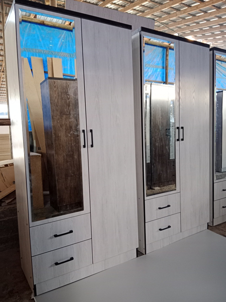 Shkaf 90 cm li skidkada