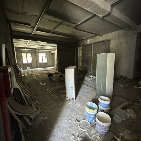 Продается нежилое помещение вдоль дороги 300м2 - Яккасарай | Parisien