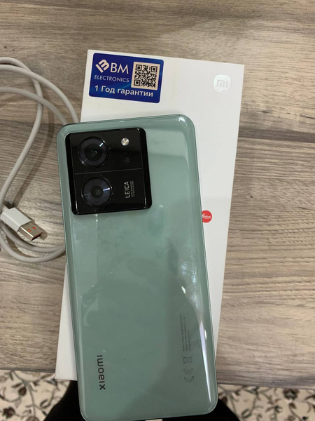 Продам Xiaomi 13T pro 256gб в идеале,комплект
