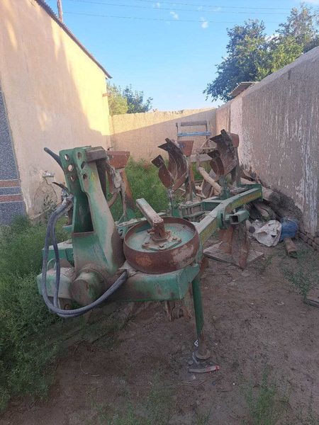 Plug Плуг  3+1  Limux dolotasi yangi sotiladi 4 talik