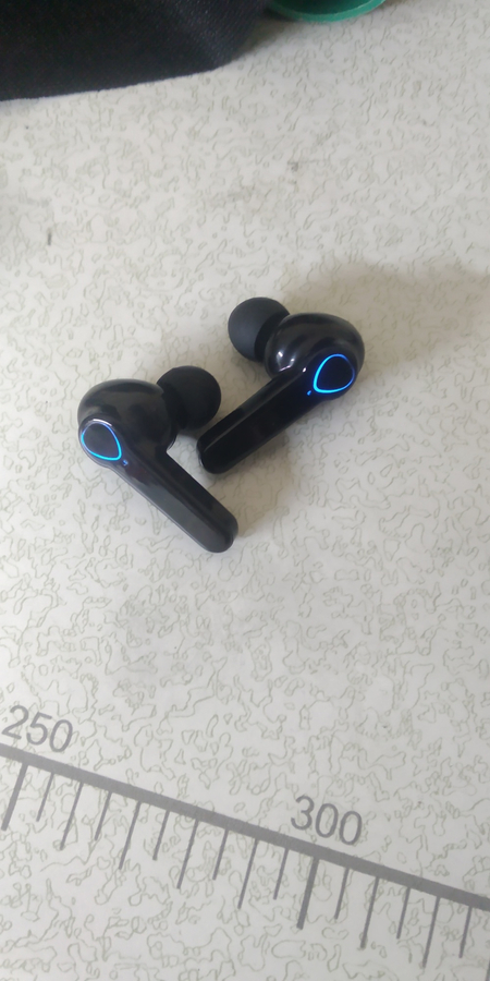 Airpods срочно за дещово