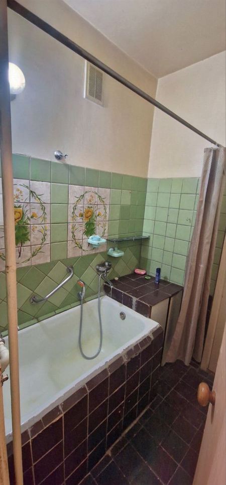 Метро БИЙ продается 2 комн квартира