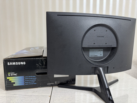 Продается монитор Samsung Odyssey 27 FULLHD 240Hz RapidCurve
