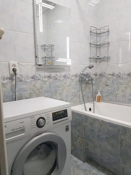 Чиланзар 8 балкон 1.5*3 ориентир Юридический колледж