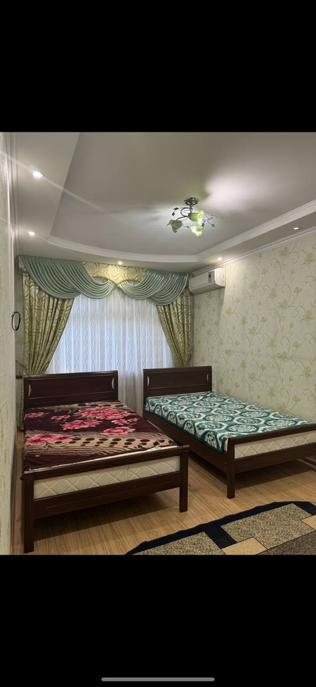 Srochna 3 xonalik arenda faqat oila uchun yoki akuratniy qizla uchun.