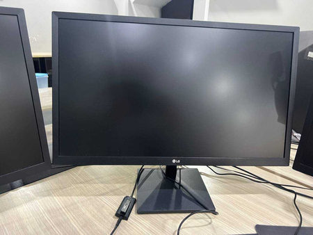 Kompyuter Core i 5, 3 ta ekranli