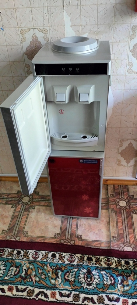 Куллер для воды 