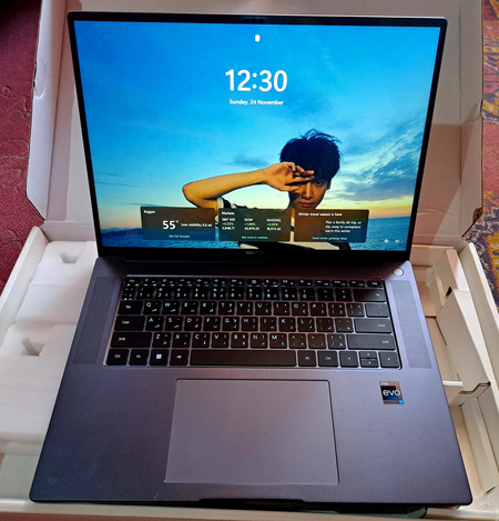 HUAWEI MATEBOOK S16 karobkasi bilan notebook