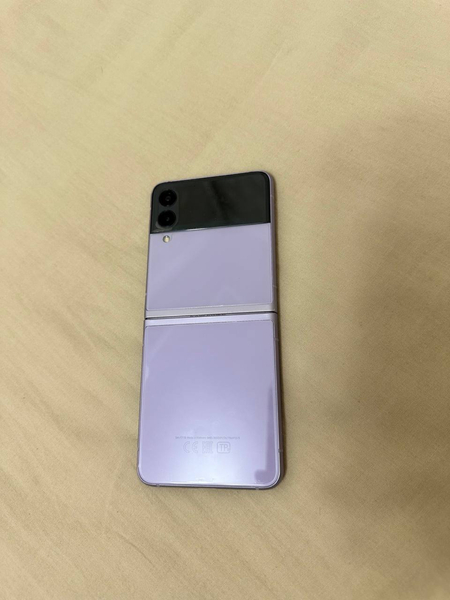 Samsung z flip 3 8/128 sotiladi