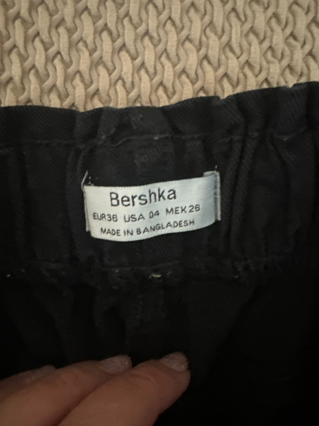 Продаю шорты, фирмы Bershka