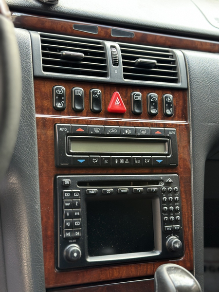 Mercedes Benz W210 E280 Elegance