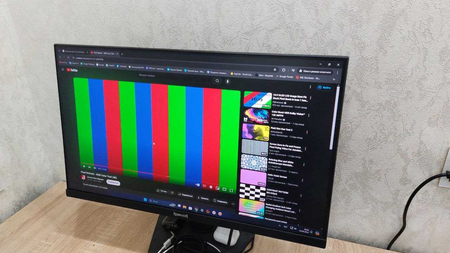 Монитор Redragon Azur  24