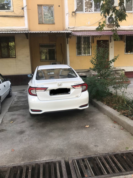 Honda Crider Srochna sotiladi
