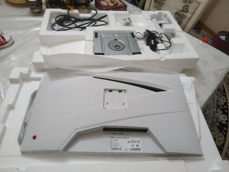 Msi G74QRFW привезенный под