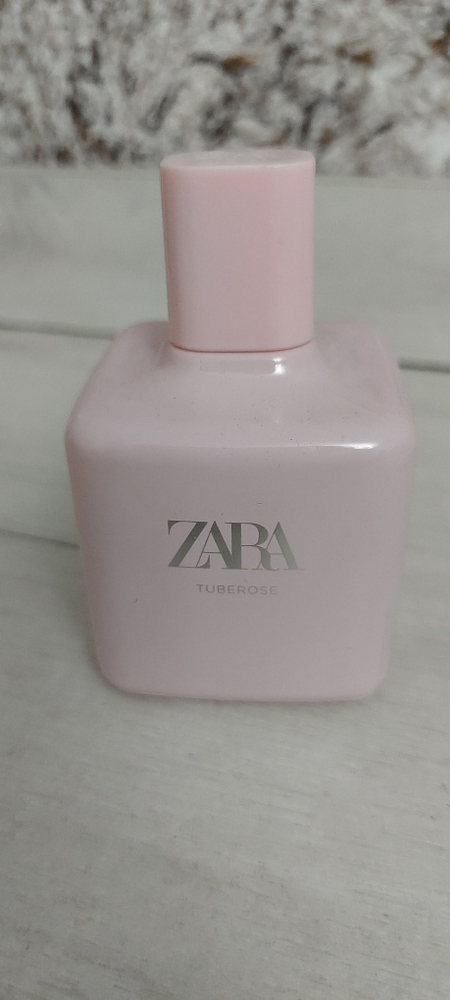 Туалетная вода от ZARA\\nВЕРХНЯЯ НОТА:\\n\\nАпельсин, Черная смородин