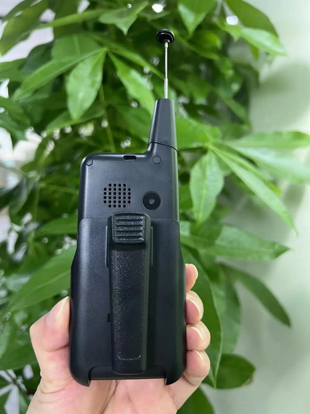 Узмобайл ( uzmobile ) сдма ( cdma 450 ) DLNA 660