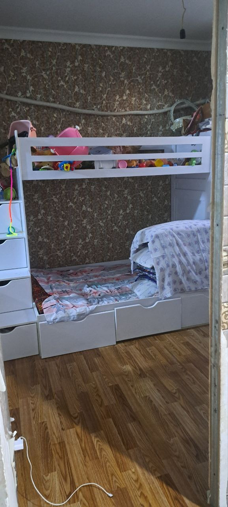 Yangi bozor oldida joylashgan 1xona