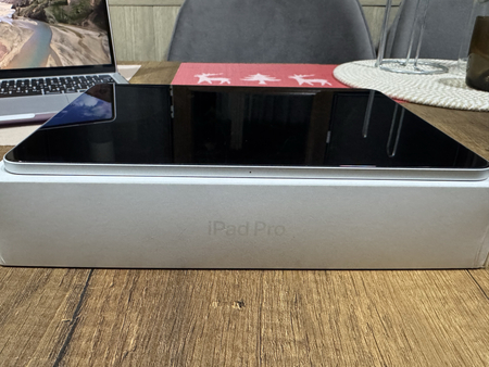 Продам планшет марки Apple Ipad Pro 11 M2 128g Wifi