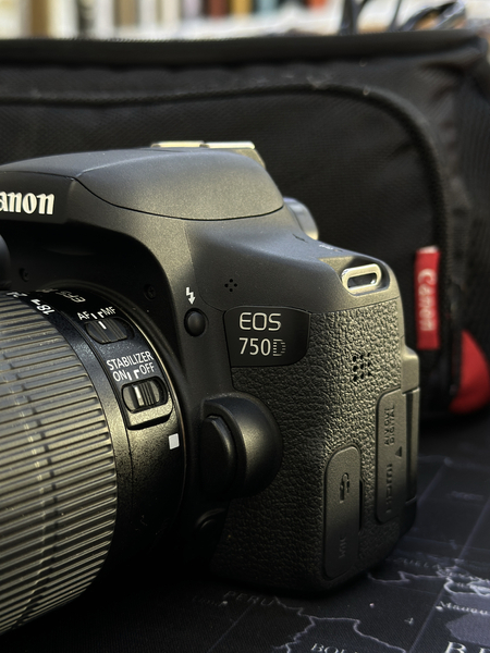 Canon EOS 750D srõchna