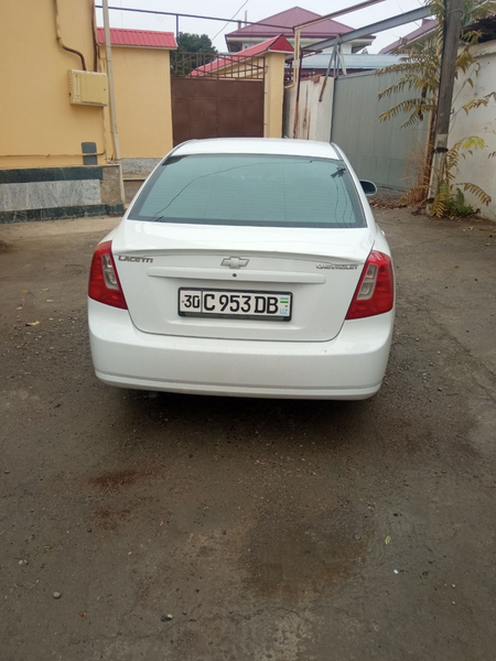 Lasetti 1.8 2009
