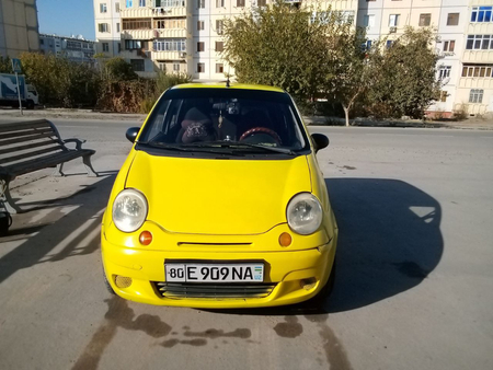 Avtomobil matiz sotiladi