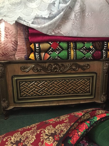 Мебелни сандик сотилади холати аьло