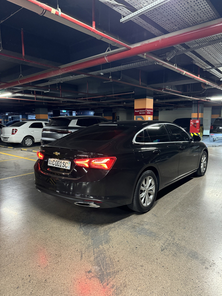 malibu 2 premier 2022y