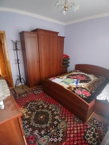 Срочно Продаётся квартира 4-х комнатная