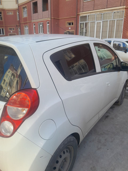 Chevrolet Spark sotiladi