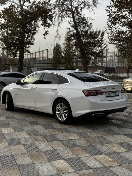 Malibu 2 , 2 turbo Sotiladi 2020
