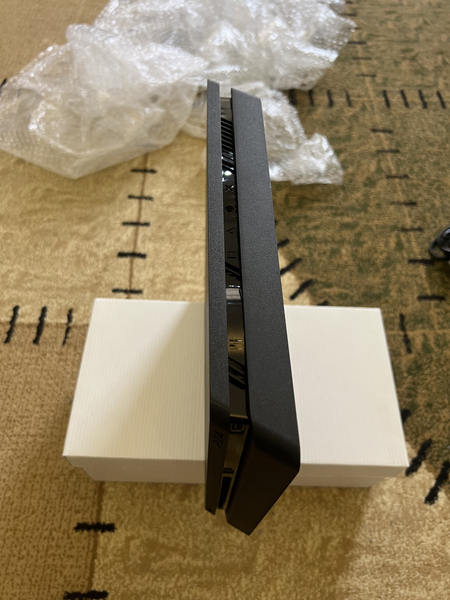 Ps 4 slim   500gb 1 jostik