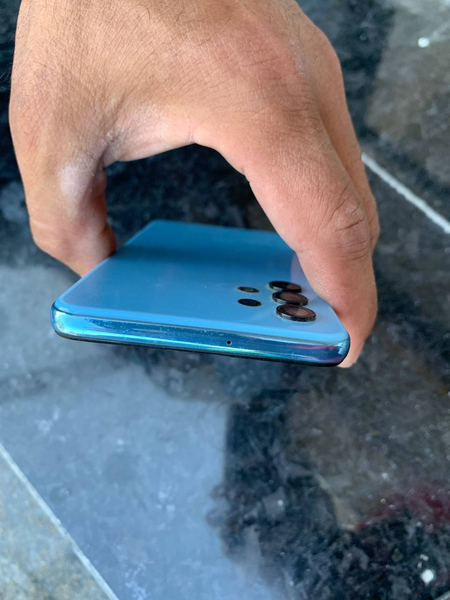 Samsung   A32  4/ 128 xotira. .