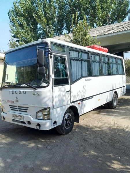 Avtobus sotiladi