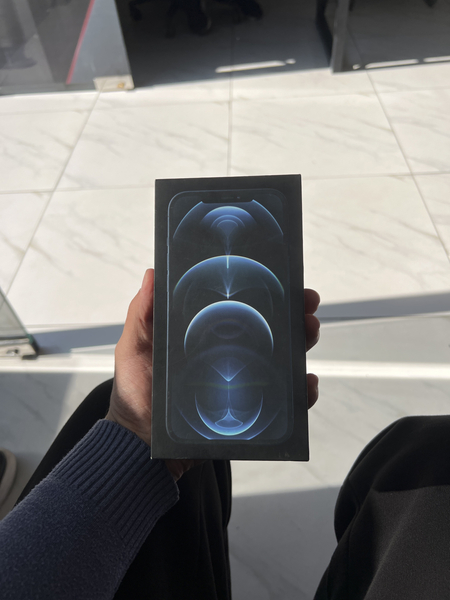 Telefon Iphone 12 pro max ideal
