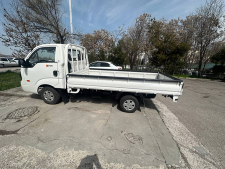 Kia Bongo 2023 yil bir qo'l