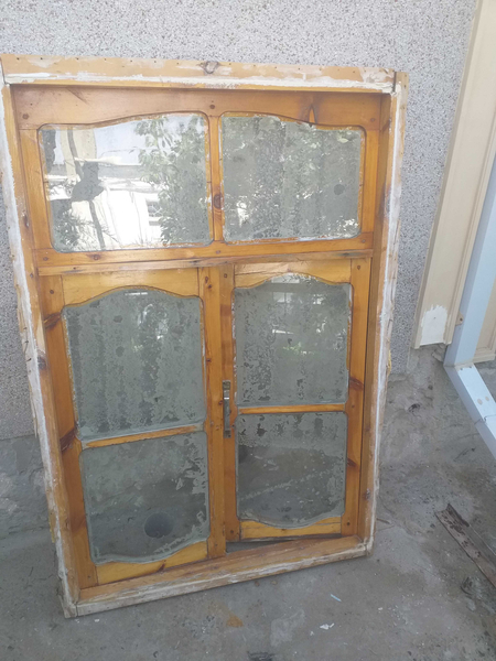 Продам деревянное окно 145×97