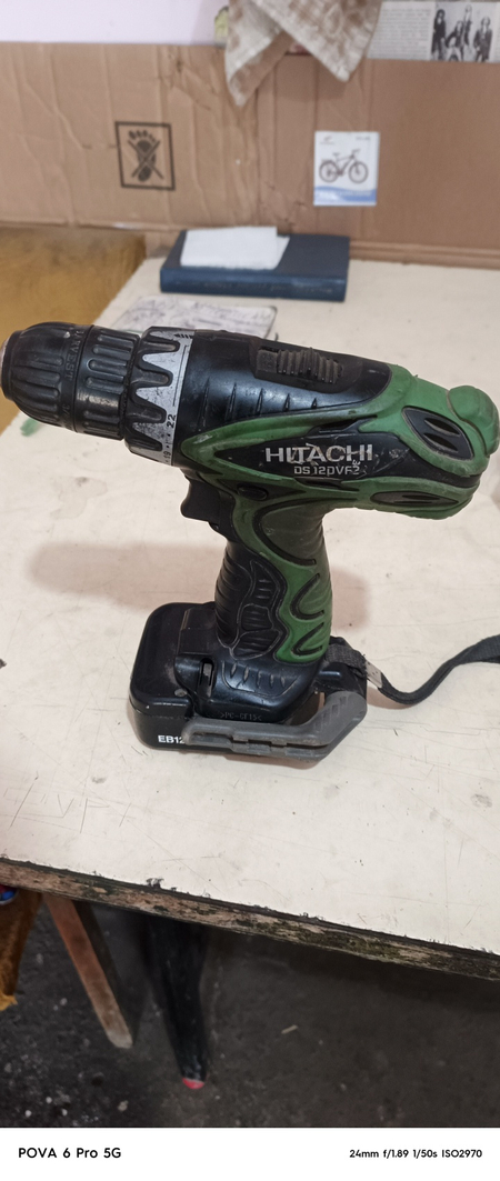 Шуруповёрт Hitachi
