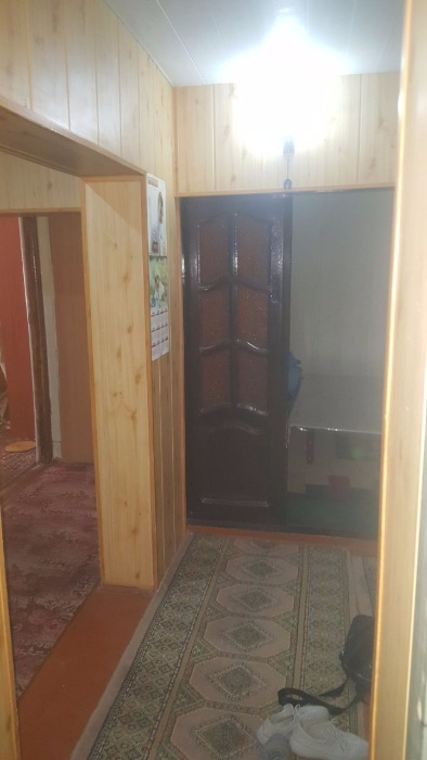 Аккуратная четырех комнатная квартира. Срочно.