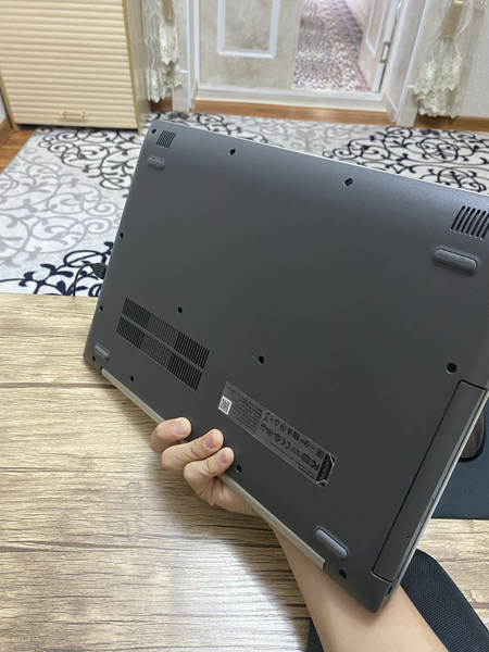 Lenovo. Ram 4gb.   Pamit 1tr