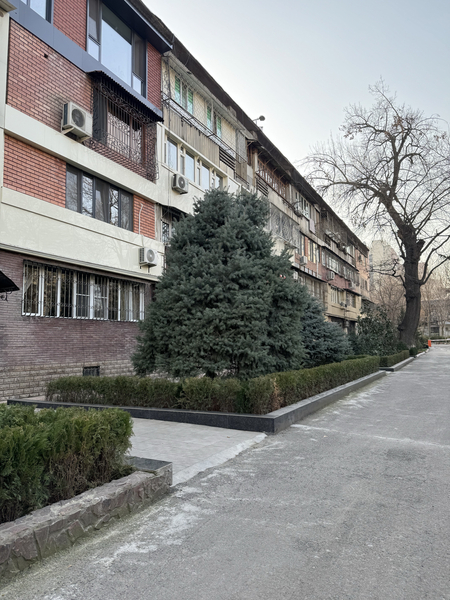 Продается квартира в самом центре города (Ц-1), (4/2/4)