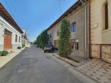 Nazarbek harakat maxallada uy sotiladi