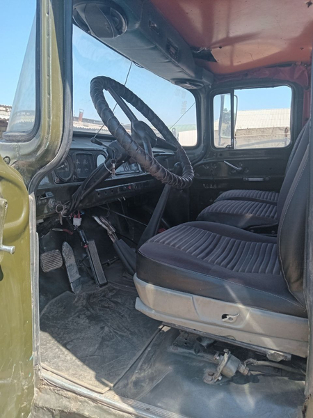 Продам ЗИЛ полуприцеп
