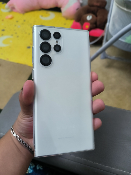Продаю Samsung galaxy S22 ultra 12/256
