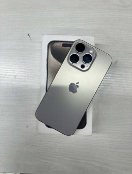 Iphone 15 pro srochnoooo
