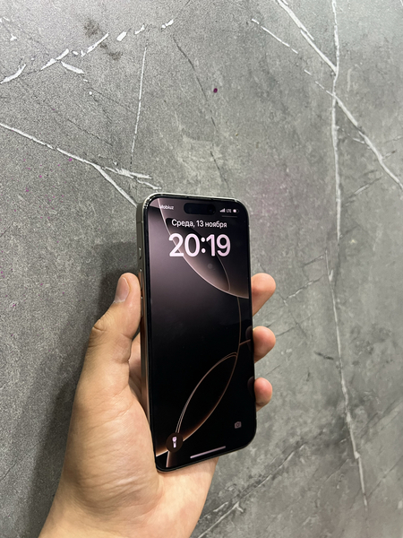 Iphone 15 Pro LL/A IDEAL