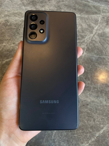 Samsung galaxy  a73