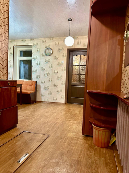 Авиагородок.Транспортный институт.Домик на земле.