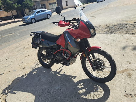 Продаётся мотоцикл kawasaki klr 650