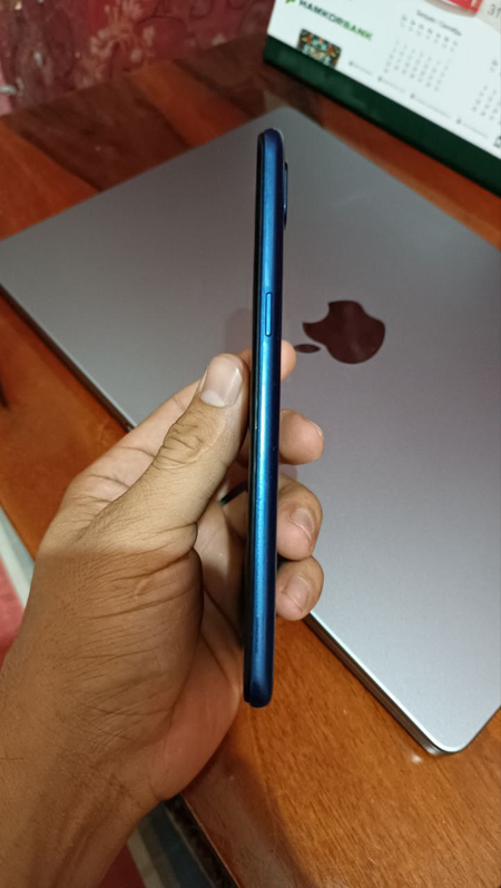 Srochna Samsung A10s sotiladi